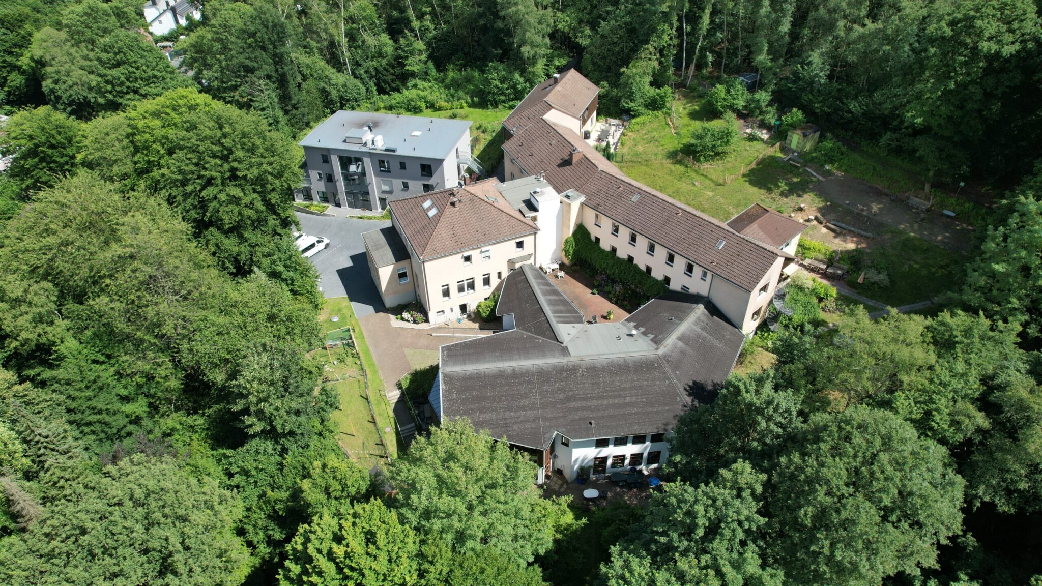 Wohnen in besonderen Wohnformen – Pflege und Lebensgemeinschaft ...